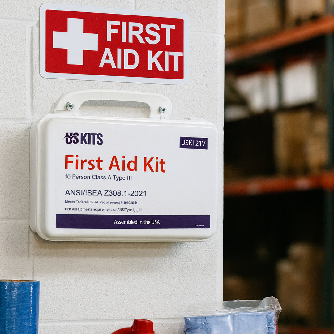 Industrial First Aid Kits – Cabinets & Contractor Kits – 4 Safety Kits
